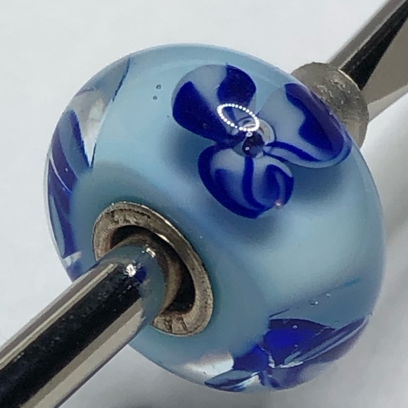 Trollbeads | Jewelry | Trollbeads Authentic Trollbeads Glass 6156 Light ...